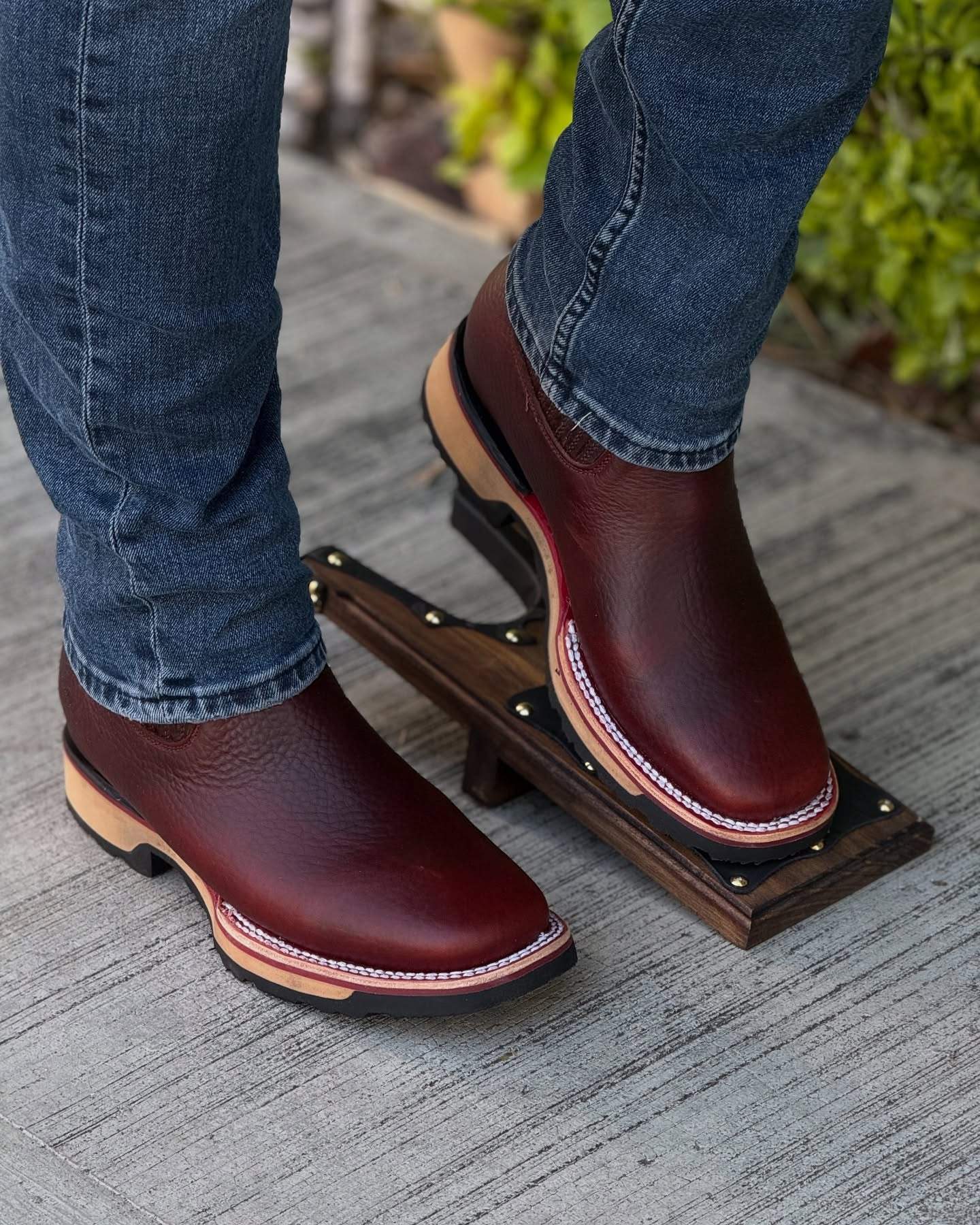 Men's Handcrafted Genuine Leather Western Boots – Stepora